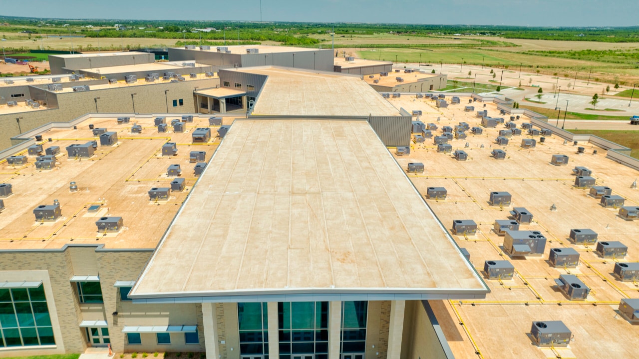Memorial High School – Anchor Roofing Systems