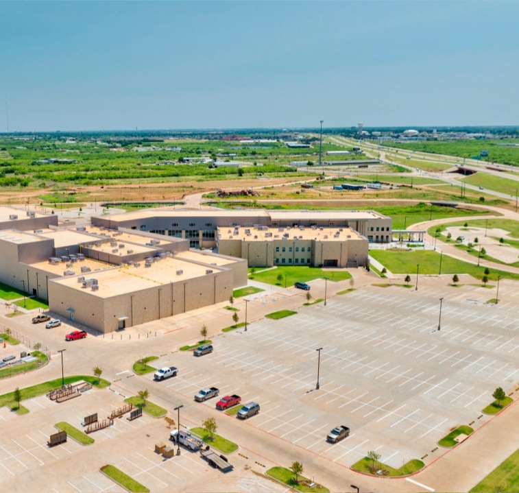 Memorial High School – Anchor Roofing Systems