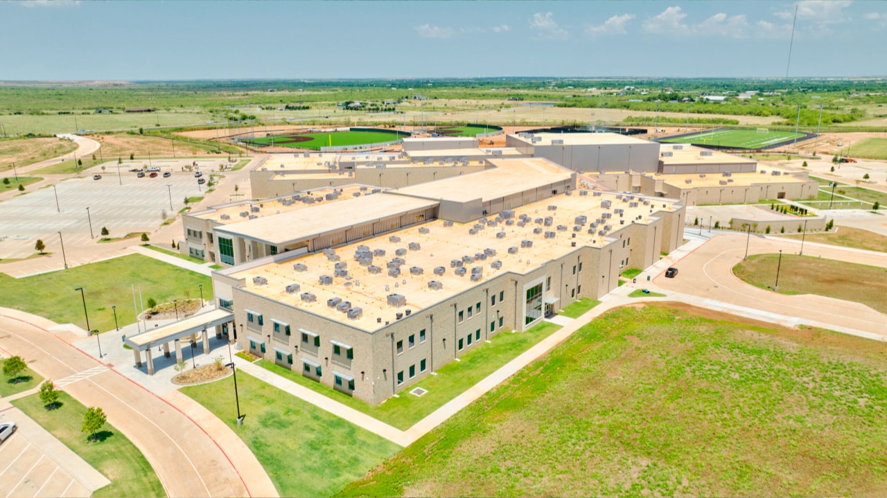 Memorial High School – Anchor Roofing Systems